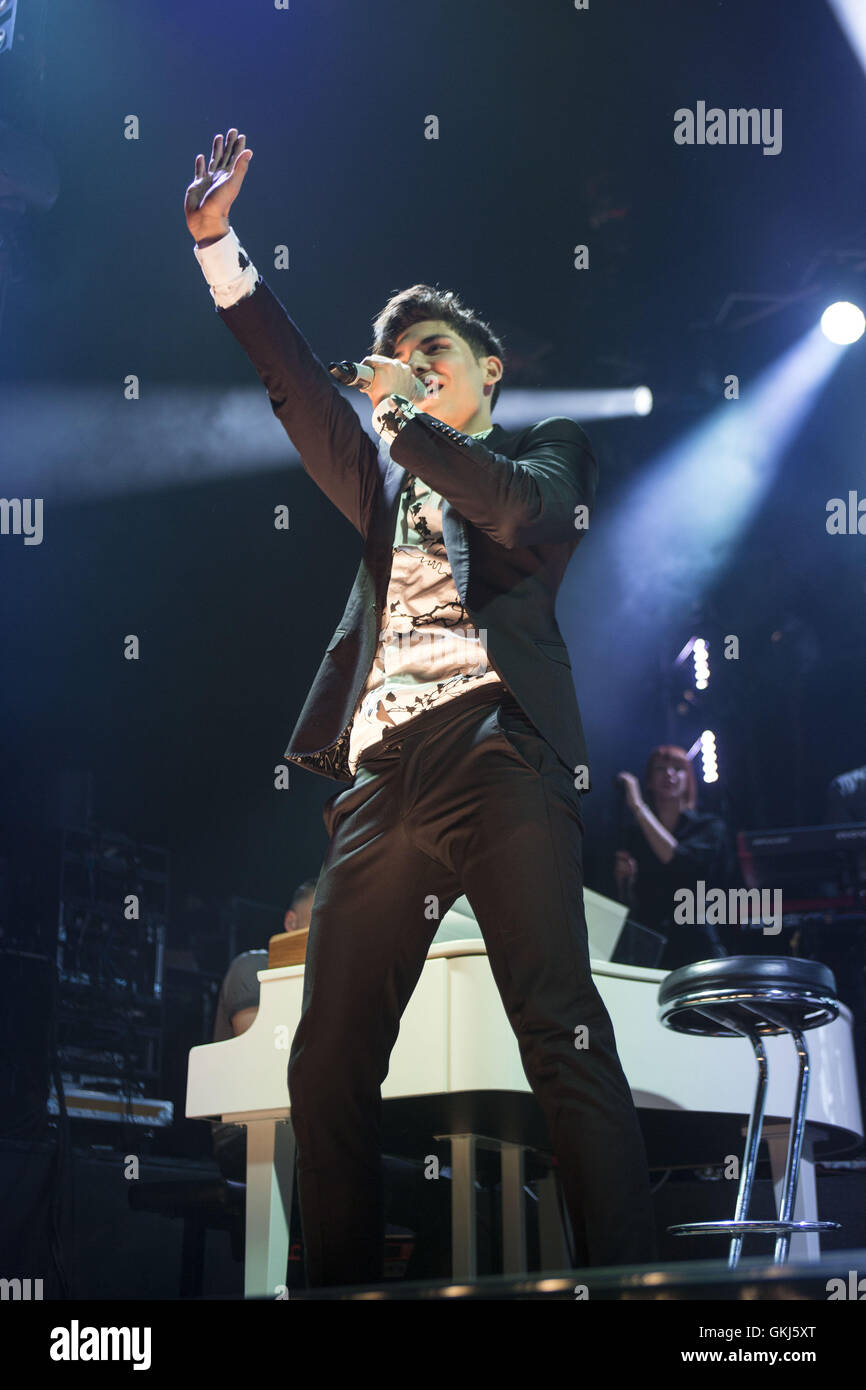 Die Top 6 Kandidaten von Deutschland Sucht Den Superstar ...