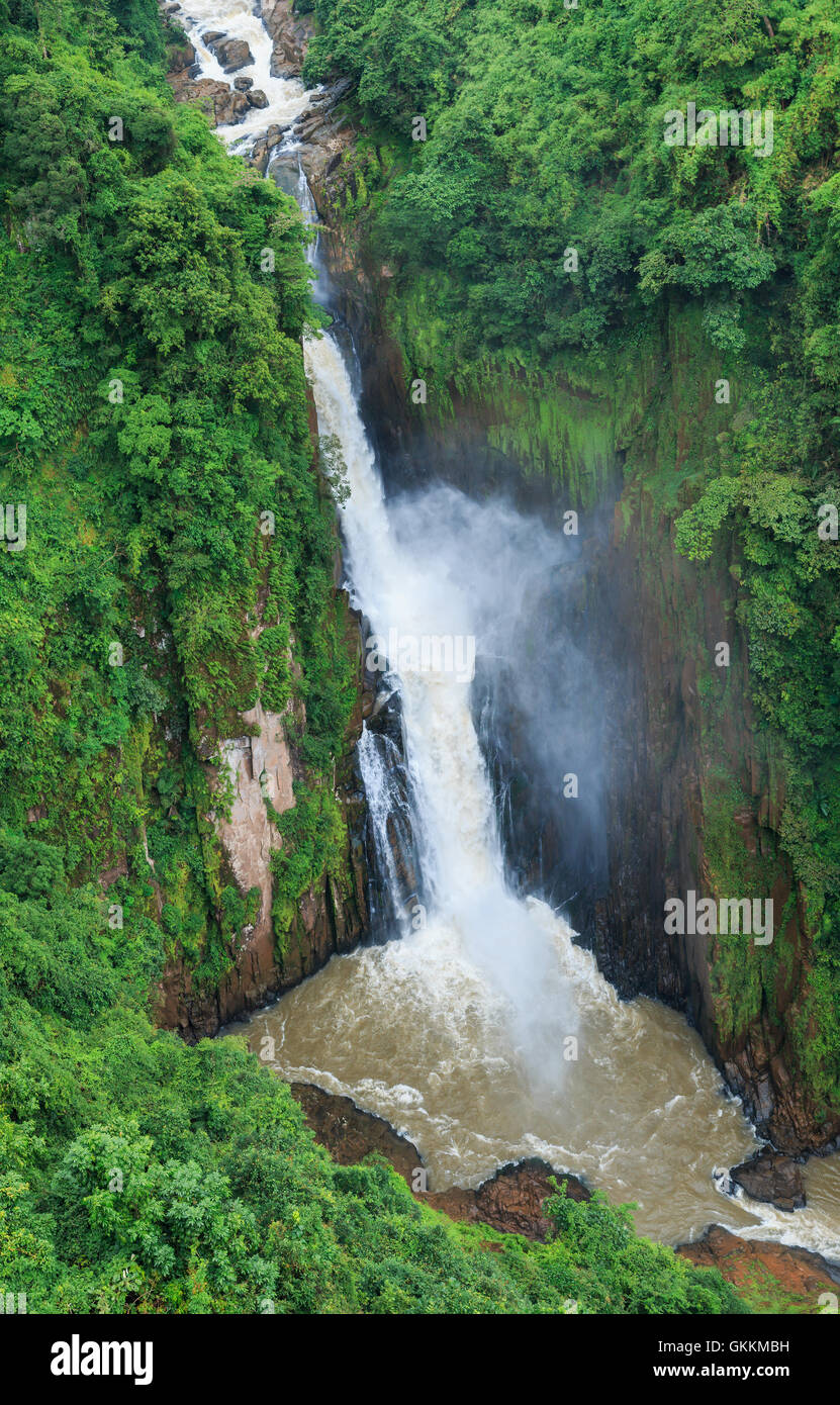 Haew narok wasserfall in khao yai nationalpark -Fotos und -Bildmaterial in hoher Auflösung – Alamy