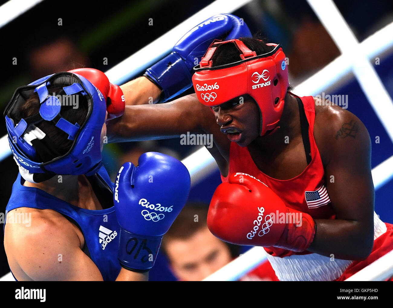 Rio De Janeiro, Brasilien. 21. August 2016. Claressa Maria Shields (R ...