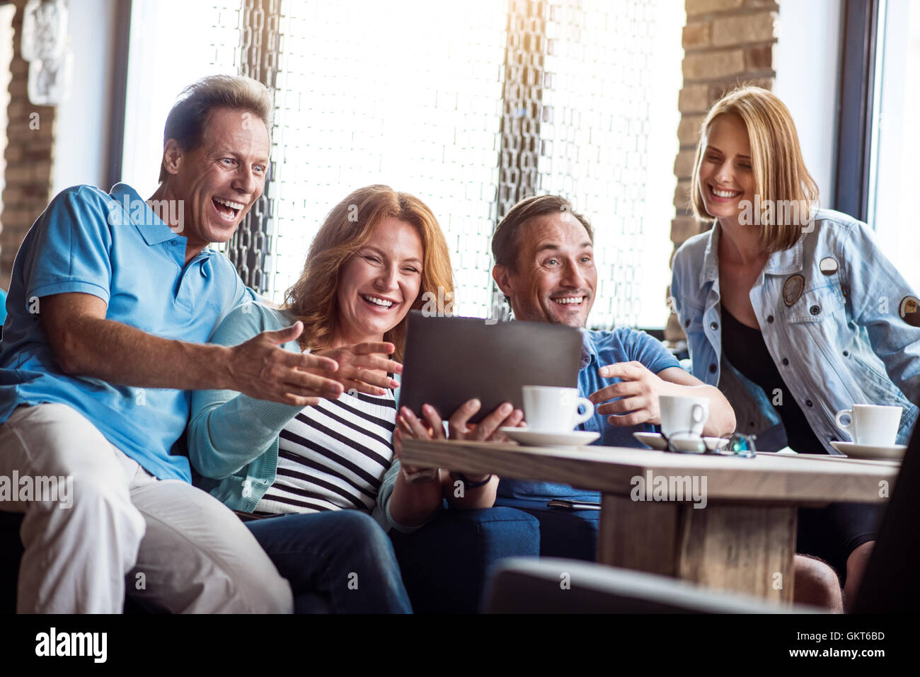 Tablet benutzer -Fotos und -Bildmaterial in hoher Auflösung – Alamy