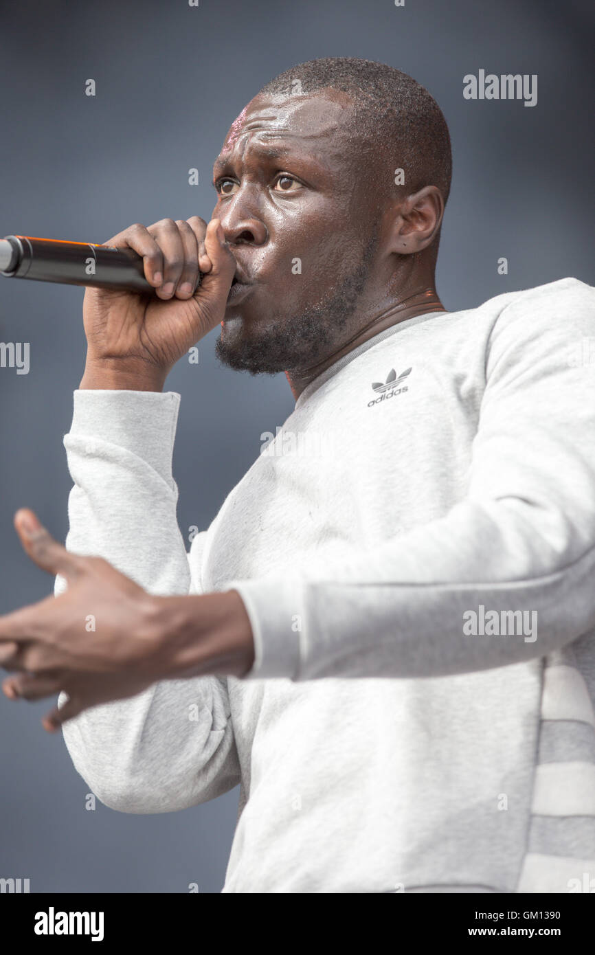 Rapper Stormzy (Michael Omari) erklingt im Hylands Park in Chelmsford ...
