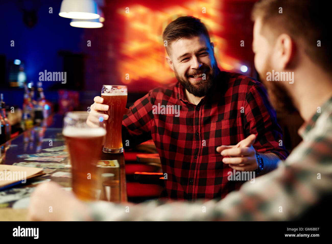 Trink bar -Fotos und -Bildmaterial in hoher Auflösung – Alamy