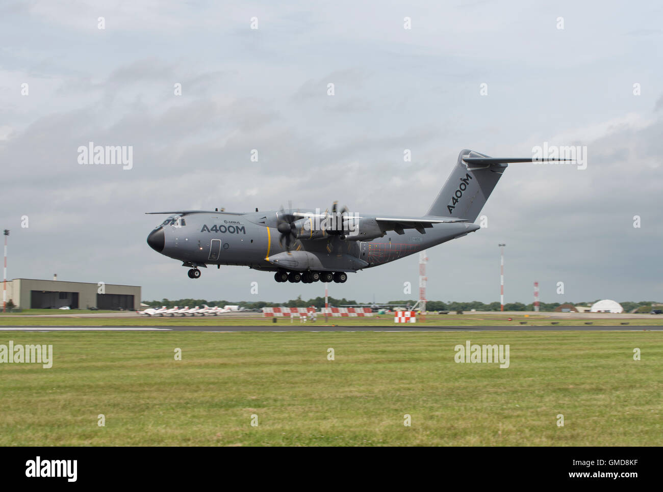 Flugzeug airbus a400m atlas -Fotos und -Bildmaterial in hoher Auflösung ...