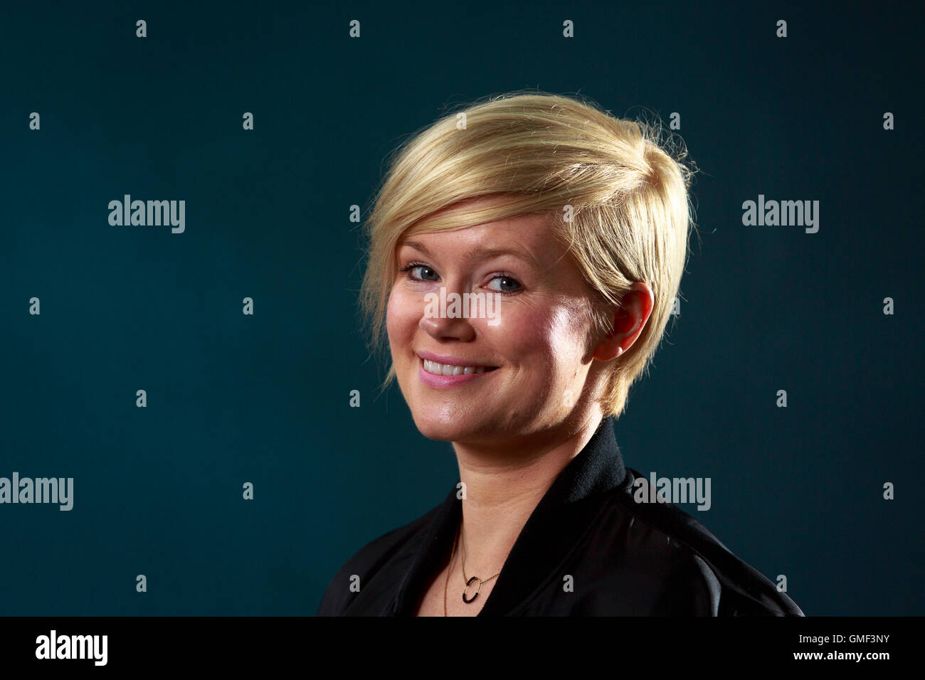 Romanautorin cecelia ahern -Fotos und -Bildmaterial in hoher Auflösung ...