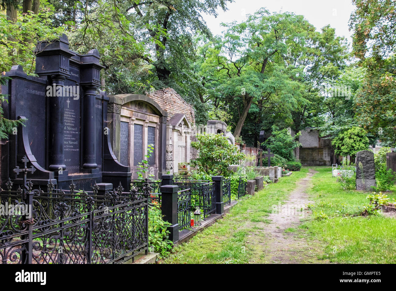 St hedwig friedhof -Fotos und -Bildmaterial in hoher Auflösung – Alamy