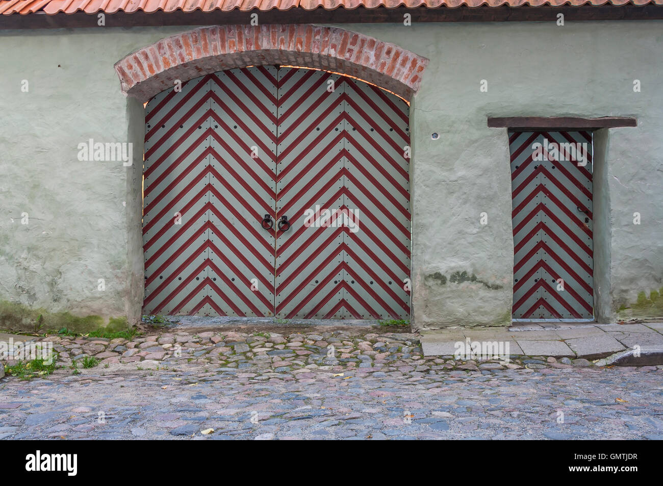 Ehemaliges mittelalterliches stadttor -Fotos und -Bildmaterial in hoher Auflösung – Alamy