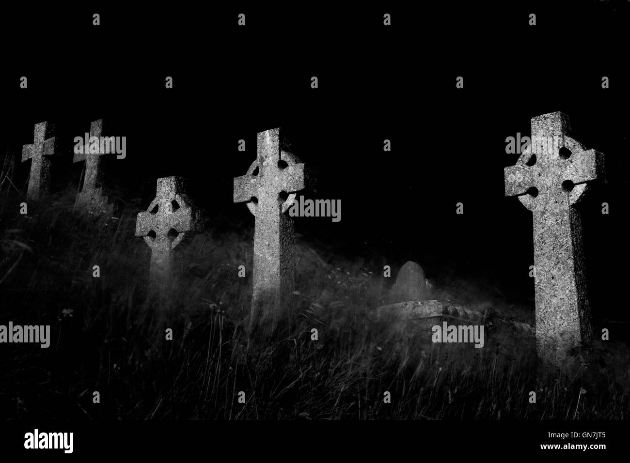 Keltischer kreuz grabstein -Fotos und -Bildmaterial in hoher Auflösung – Alamy