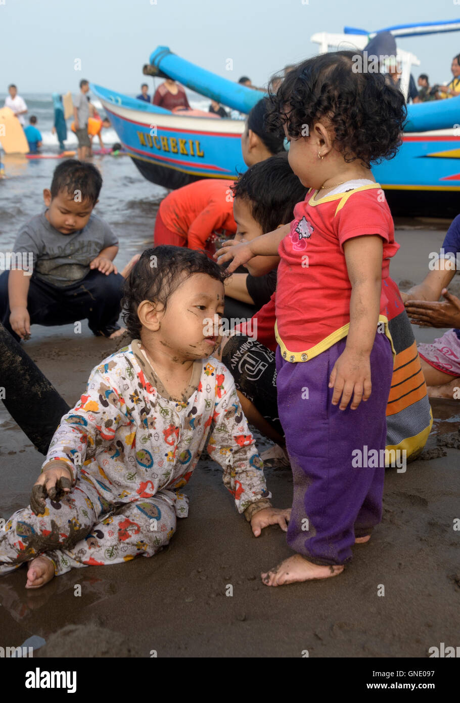 Kinder java -Fotos und -Bildmaterial in hoher Auflösung - Seite 2 - Alamy