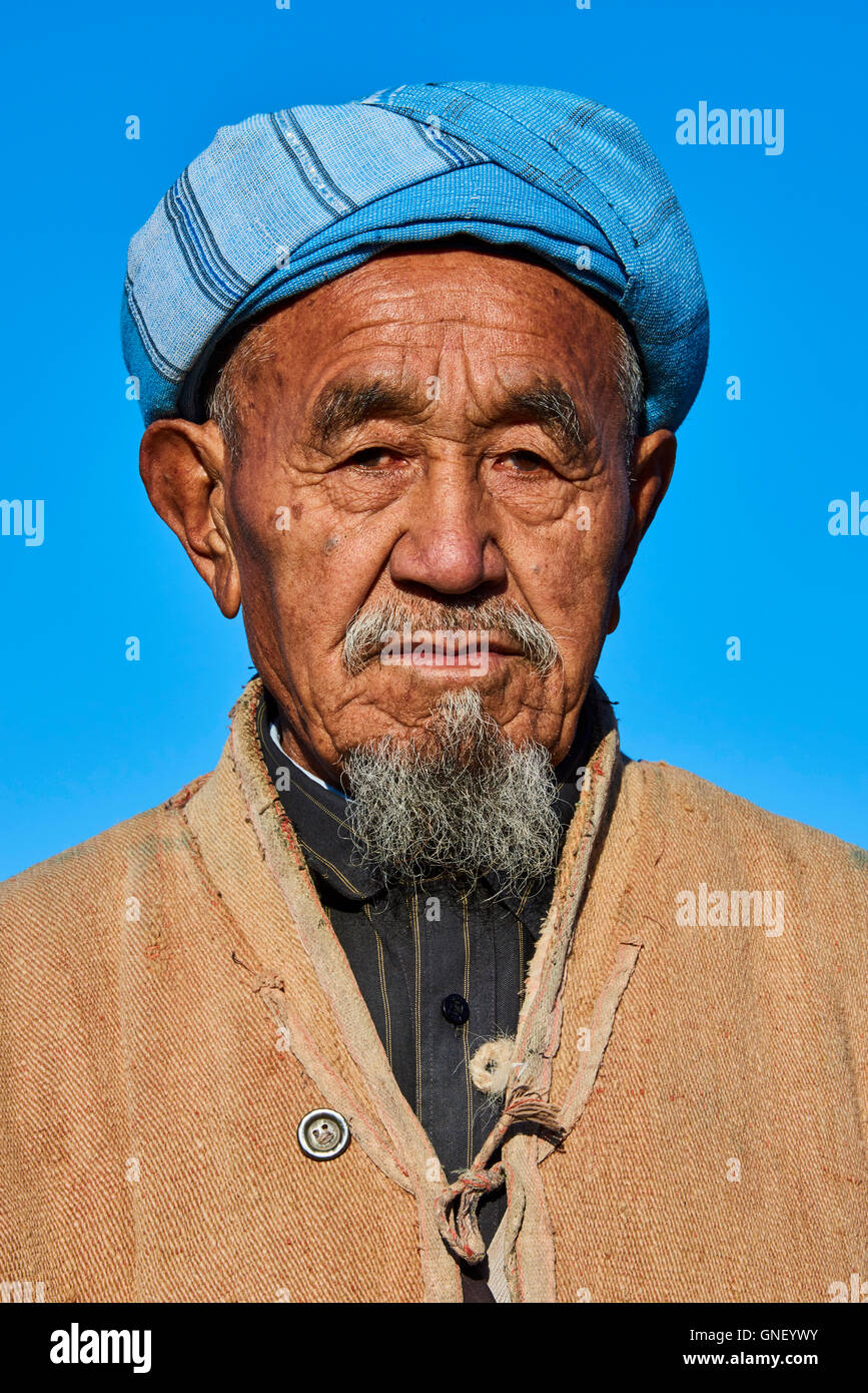 Uzbekistan man -Fotos und -Bildmaterial in hoher Auflösung – Alamy