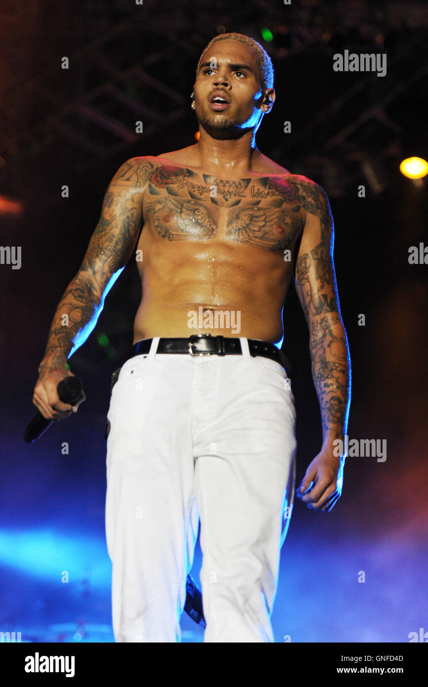 Christopher maurice brown -Fotos und -Bildmaterial in hoher Auflösung ...