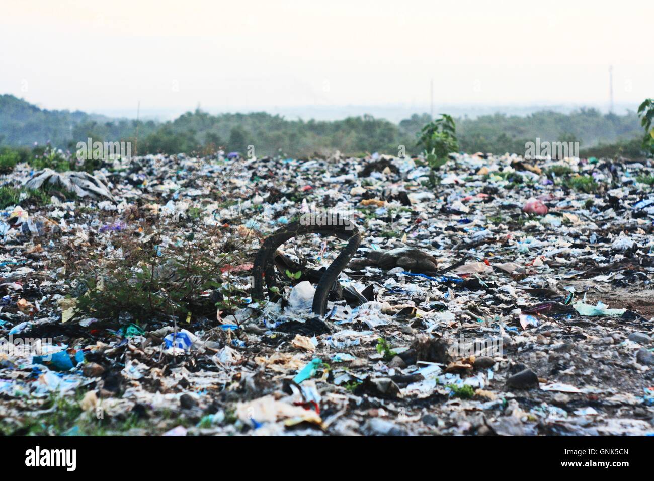 m-ll-deponie-fotos-und-bildmaterial-in-hoher-aufl-sung-alamy