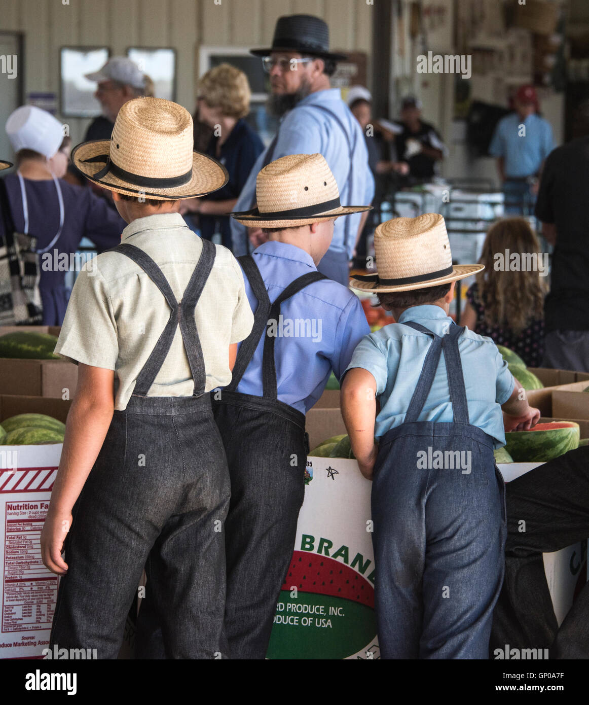 Amish boys -Fotos und -Bildmaterial in hoher Auflösung – Alamy