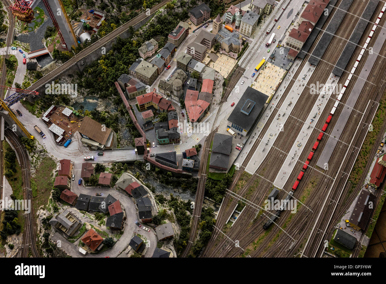 Ein Besuch im Miniatur Wunderland die größte Modelleisenbahn der Welt ...