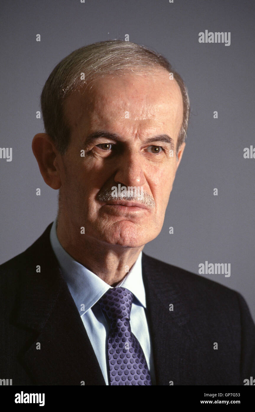 Hafez al assad 2000 -Fotos und -Bildmaterial in hoher Auflösung – Alamy