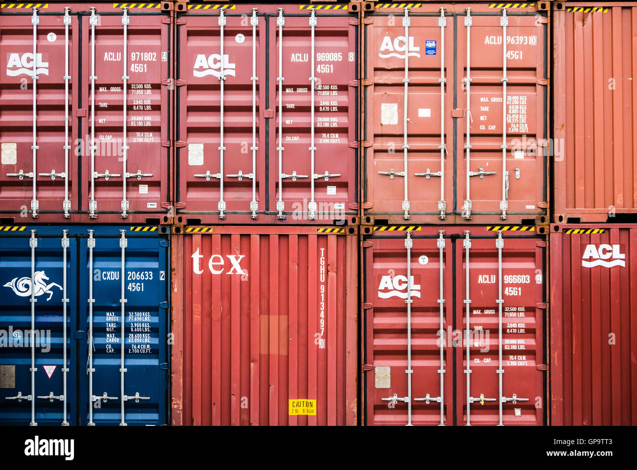 Container containerisierung -Fotos und -Bildmaterial in hoher Auflösung ...