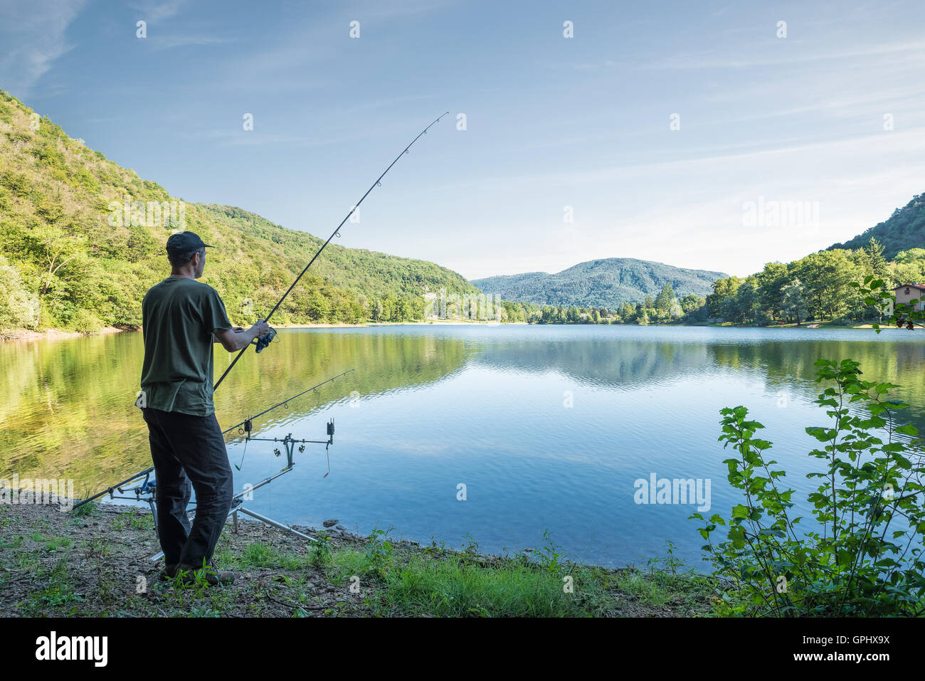 Angeln Mit Dem Angler Stockfotos und -bilder Kaufen - Alamy