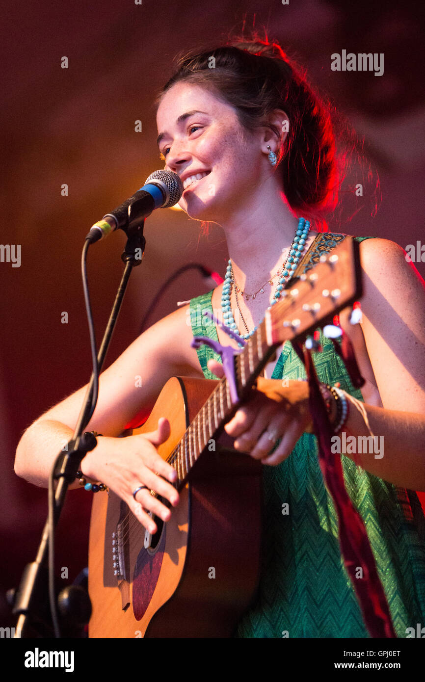 Flo morrissey -Fotos und -Bildmaterial in hoher Auflösung – Alamy