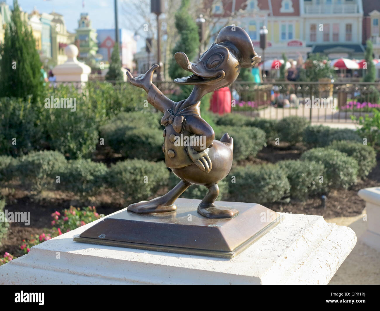 Orlando, Florida. 5. März 2015. Donald Duck Statue an ihrem neuen ...