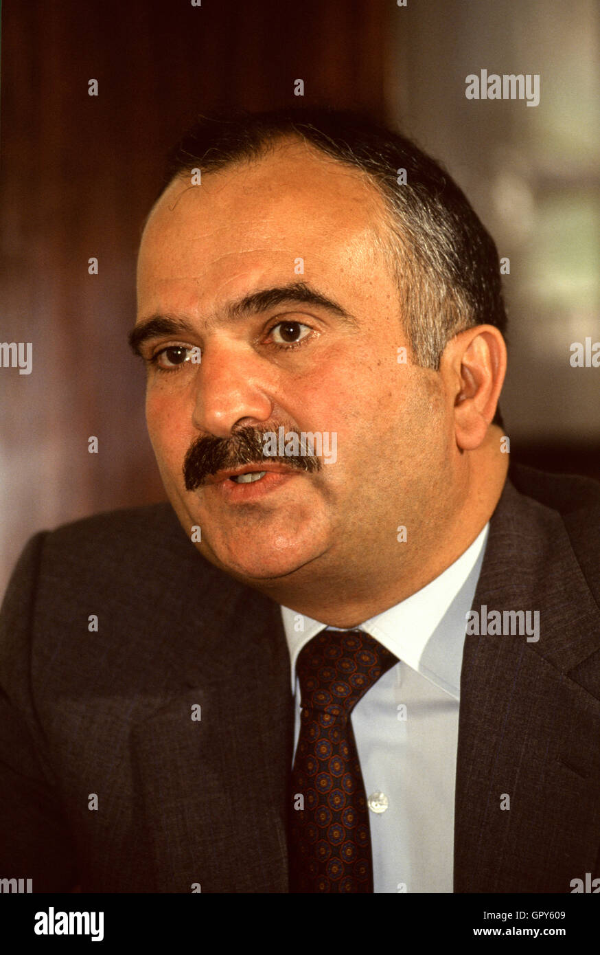 Crown prince hassan bin talal -Fotos und -Bildmaterial in hoher ...