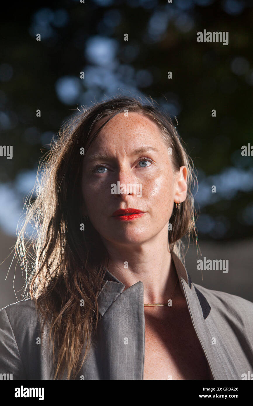 Joanna walsh -Fotos und -Bildmaterial in hoher Auflösung – Alamy