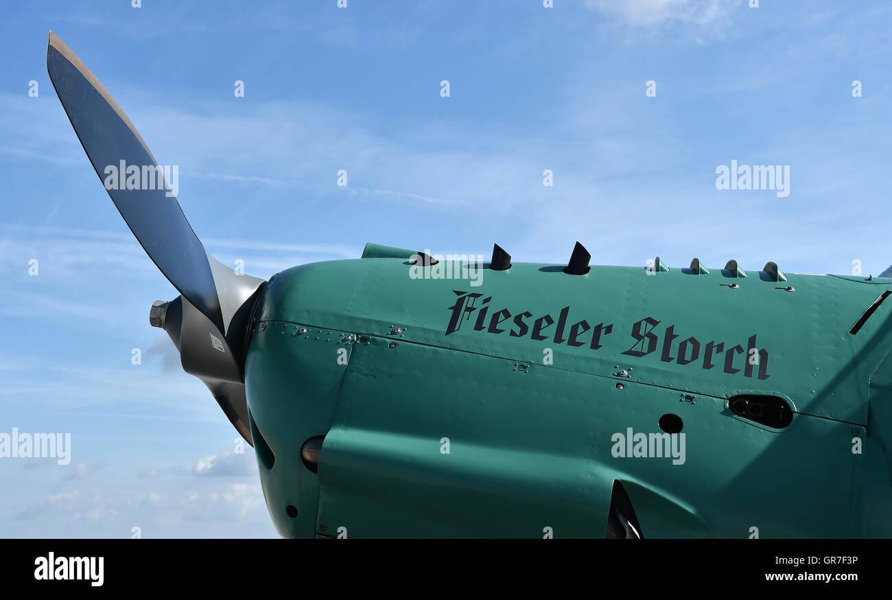 Fieseler fi 156 storch -Fotos und -Bildmaterial in hoher Auflösung – Alamy