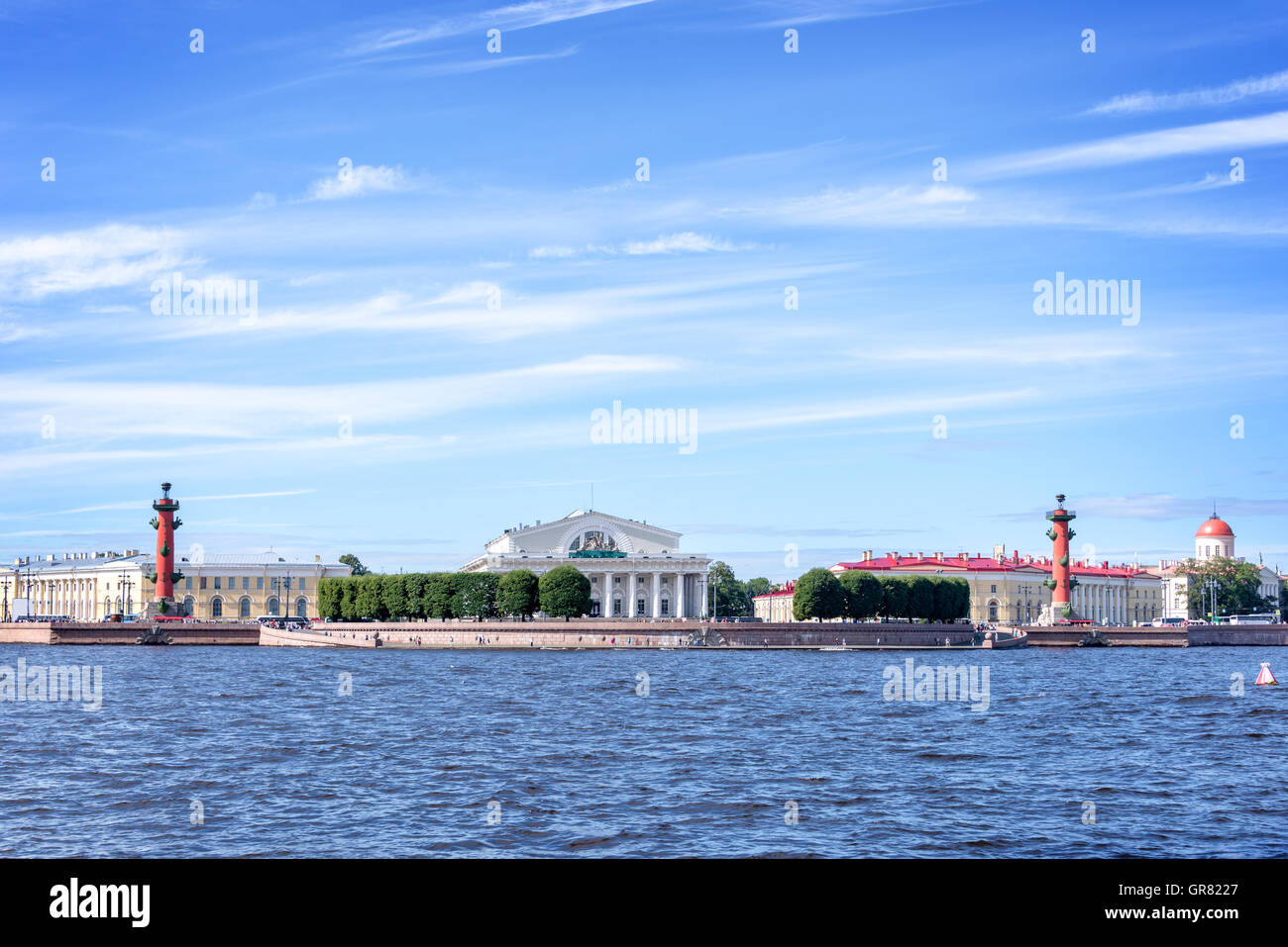 neva-fluss-st-petersburg-fotos-und-bildmaterial-in-hoher-aufl-sung