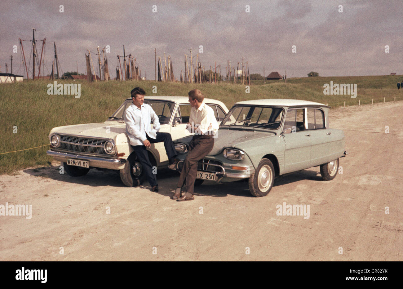 Besitzer des autos -Fotos und -Bildmaterial in hoher Auflösung – Alamy