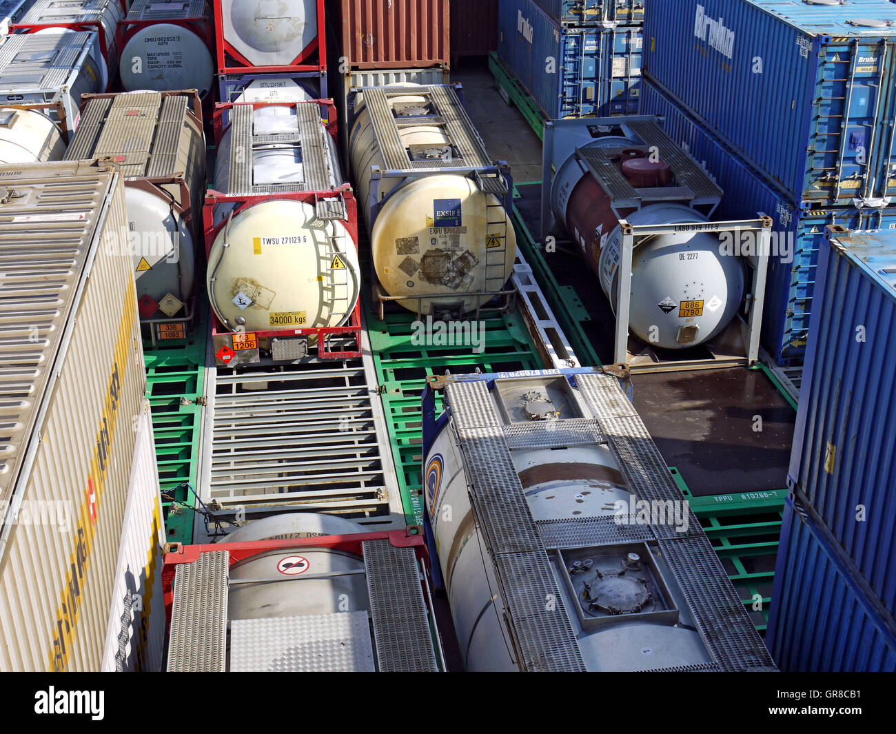 Tankcontainer schiff -Fotos und -Bildmaterial in hoher Auflösung – Alamy