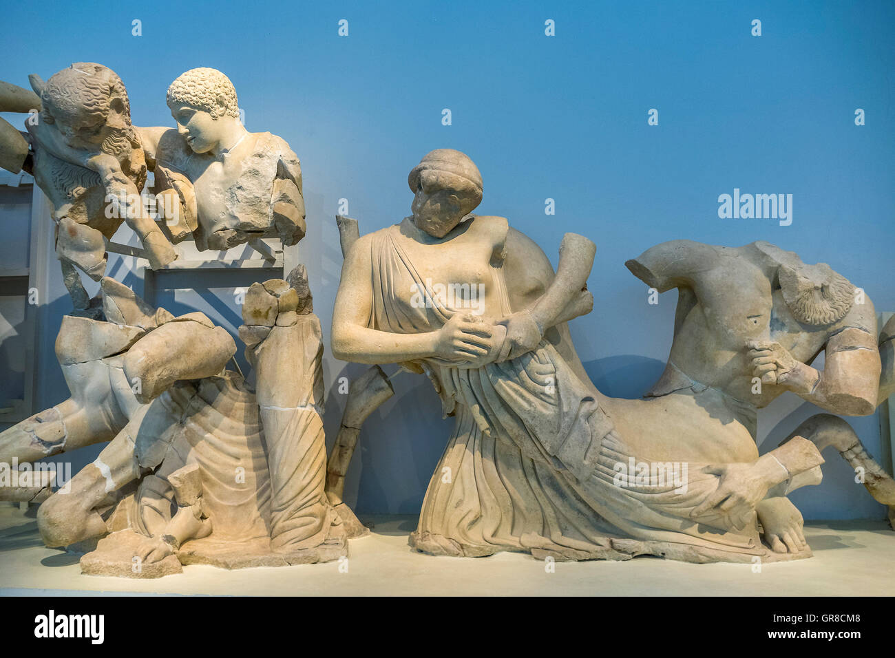 Griechische antike statuen -Fotos und -Bildmaterial in hoher Auflösung ...