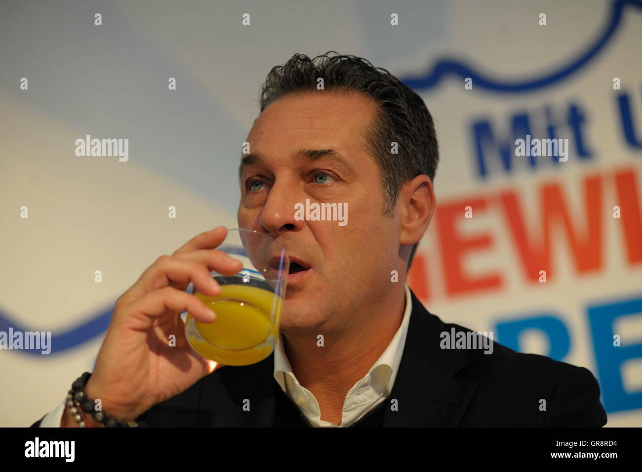 H c strache -Fotos und -Bildmaterial in hoher Auflösung – Alamy