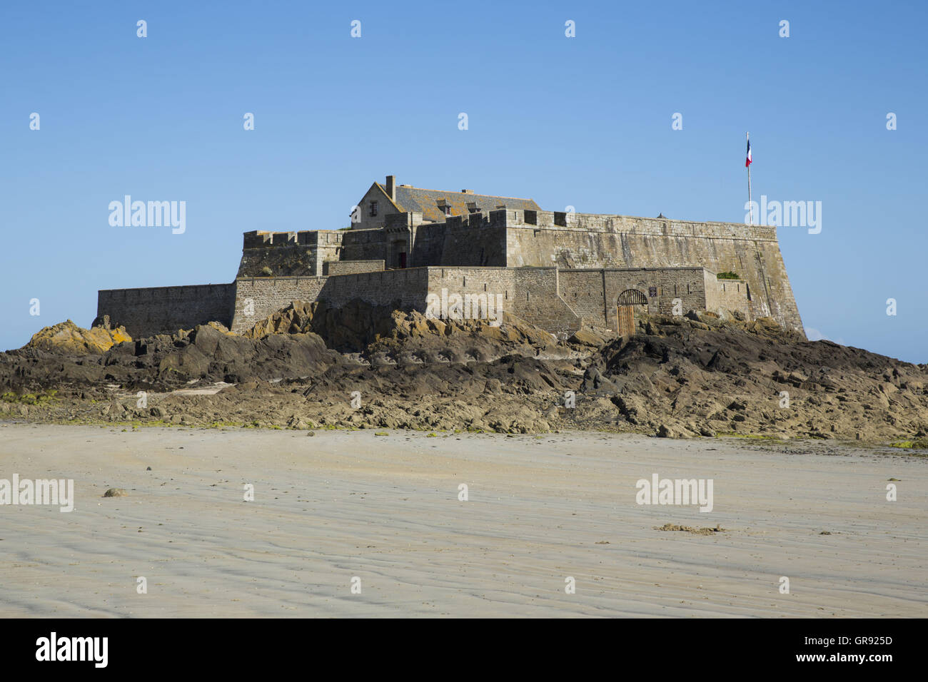 Festung in den wolken -Fotos und -Bildmaterial in hoher Auflösung – Alamy