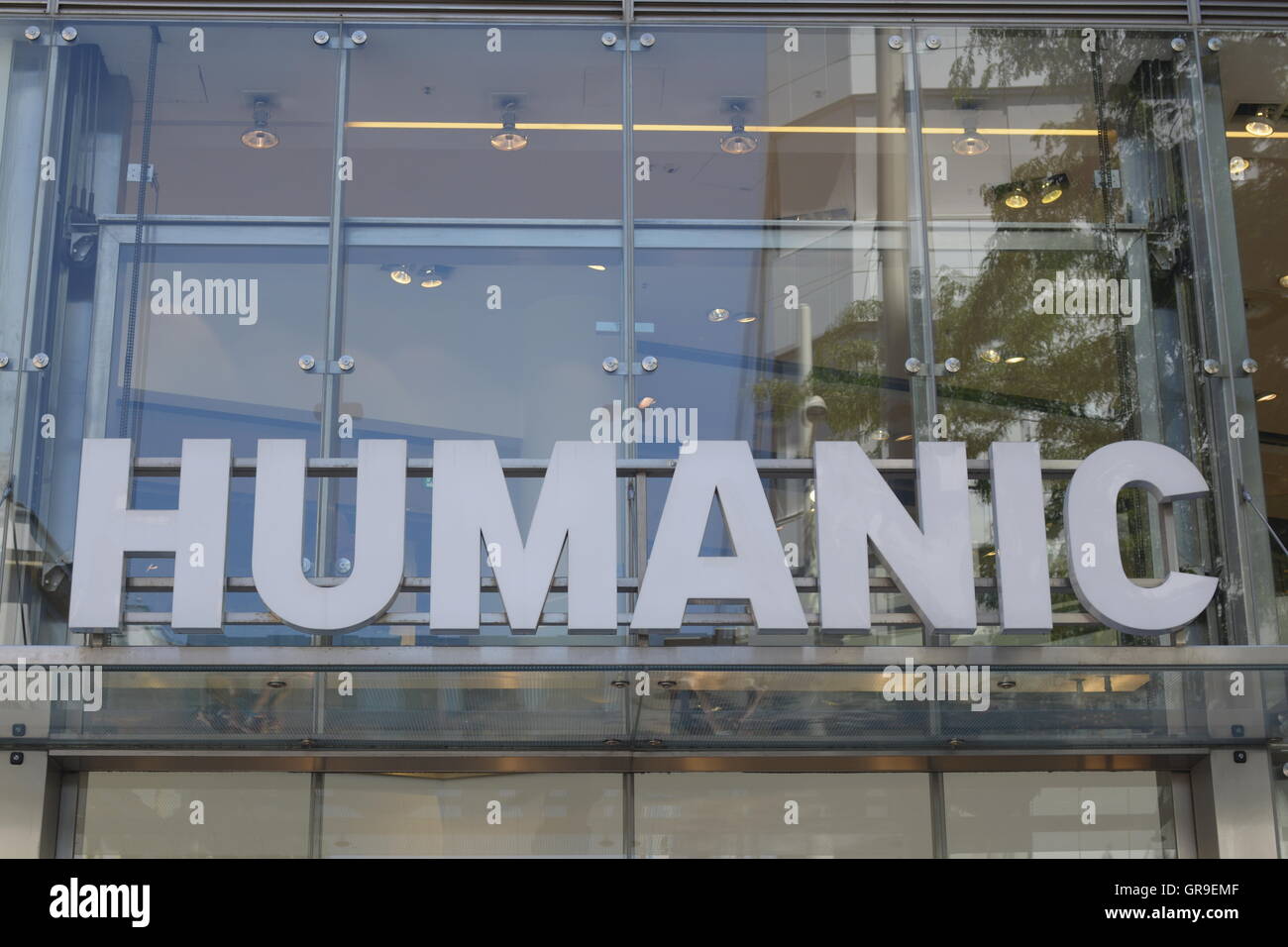 Humanic logo -Fotos und -Bildmaterial in hoher Auflösung – Alamy