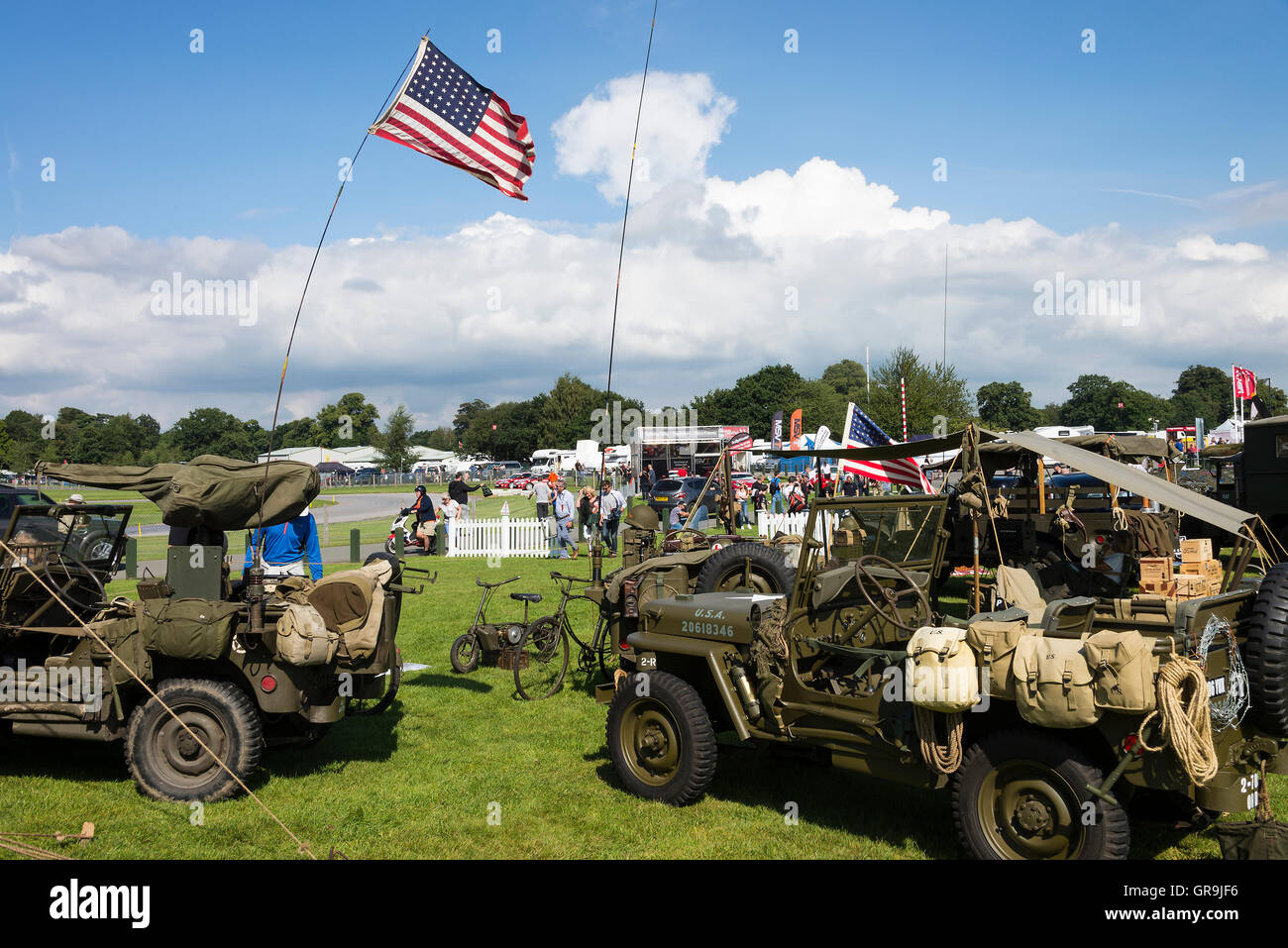 Military vehicles u s army jeep -Fotos und -Bildmaterial in hoher ...