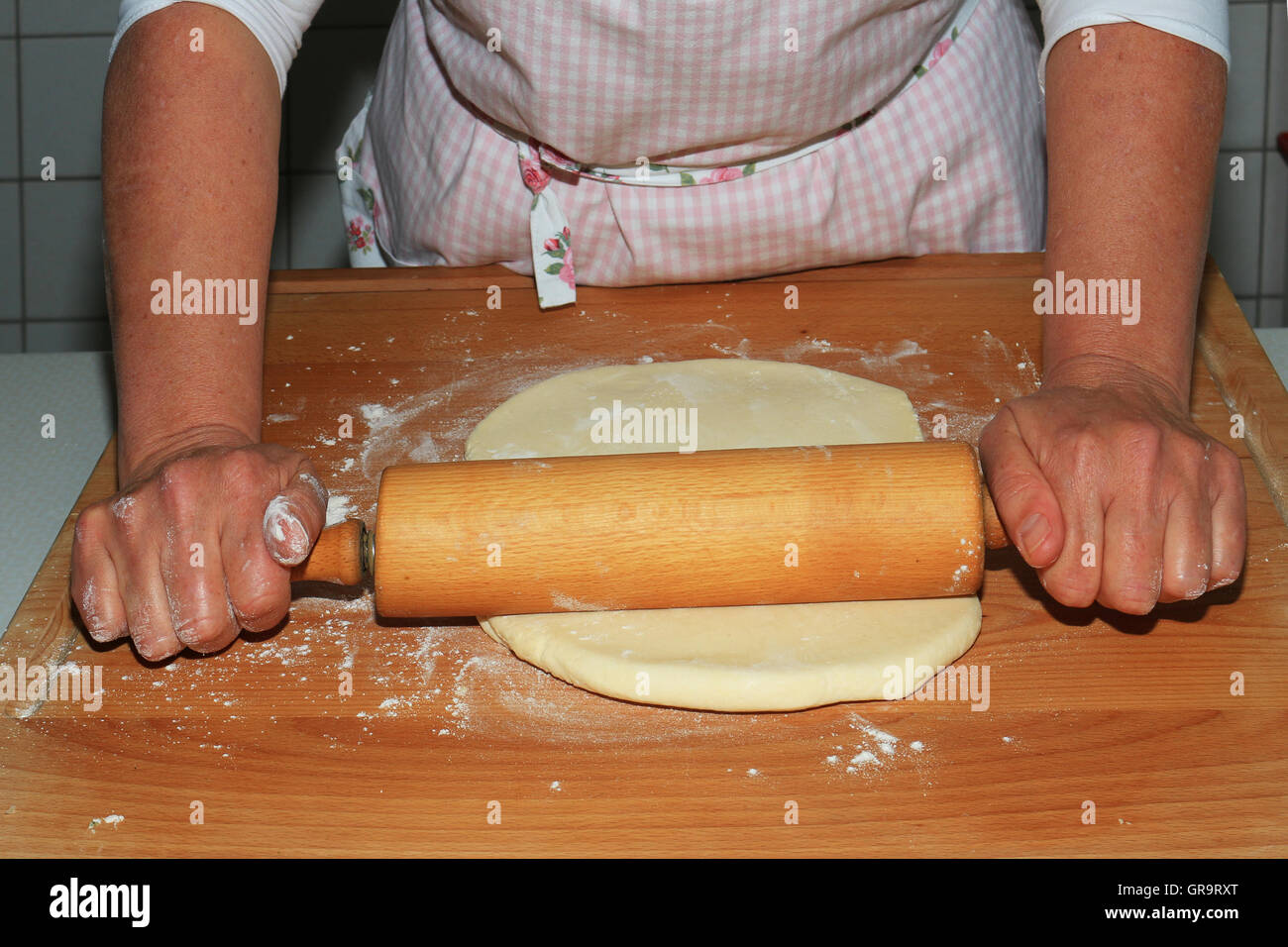 Langer teig -Fotos und -Bildmaterial in hoher Auflösung – Alamy