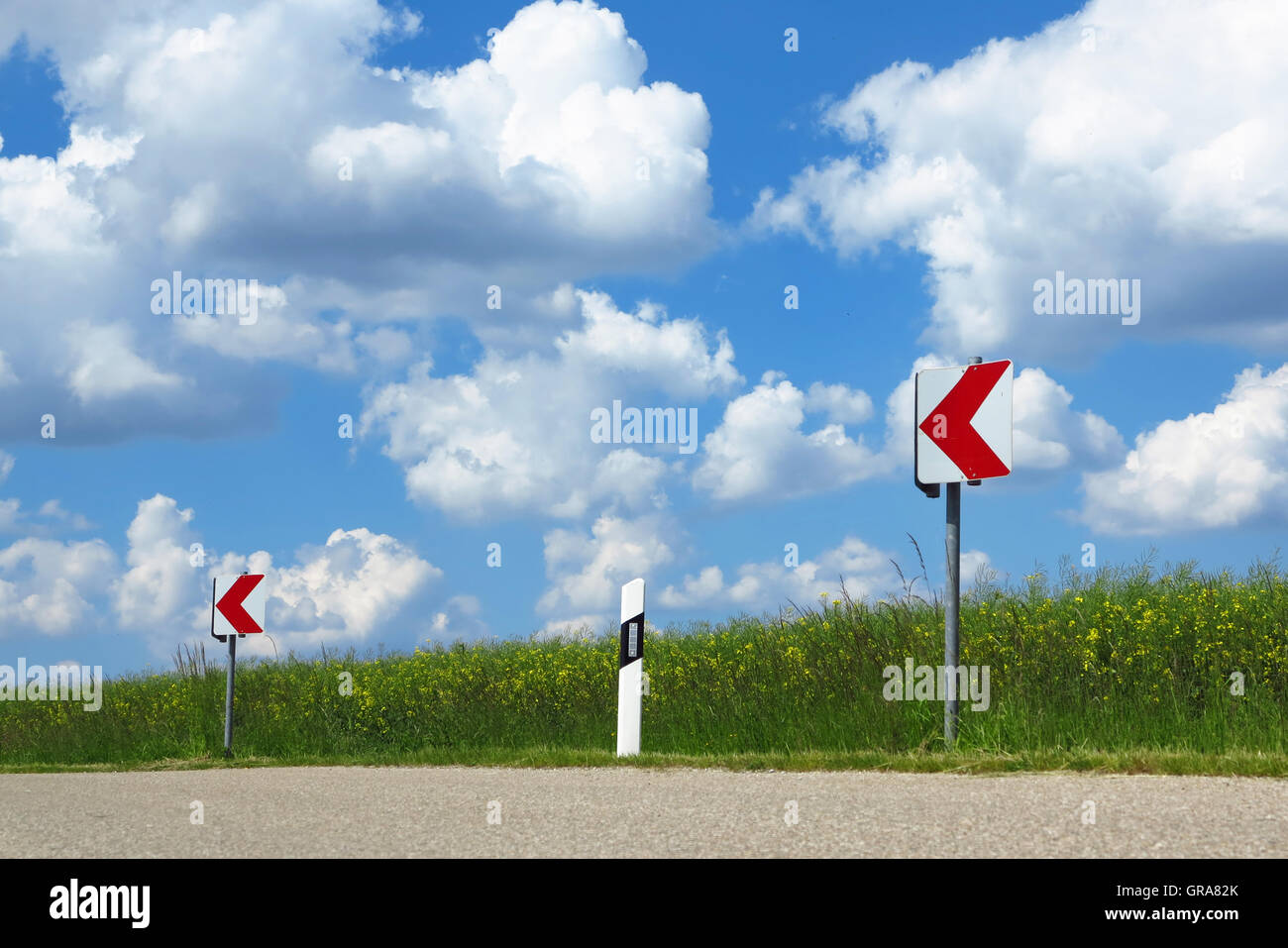 Mit flow bus und zyklus -Fotos und -Bildmaterial in hoher Auflösung – Alamy