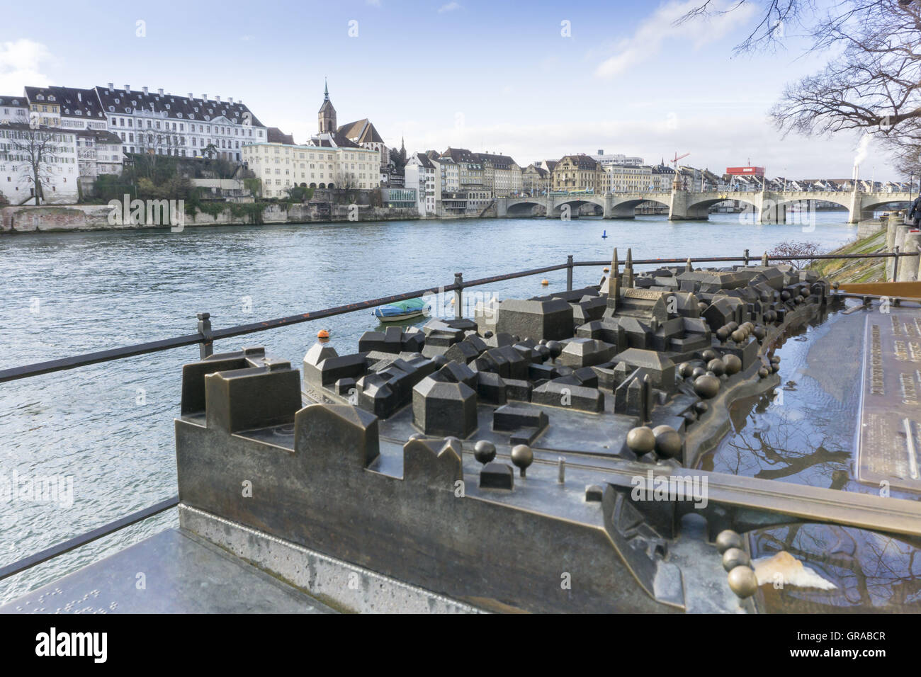 Fluss grossstadt basel -Fotos und -Bildmaterial in hoher Auflösung – Alamy