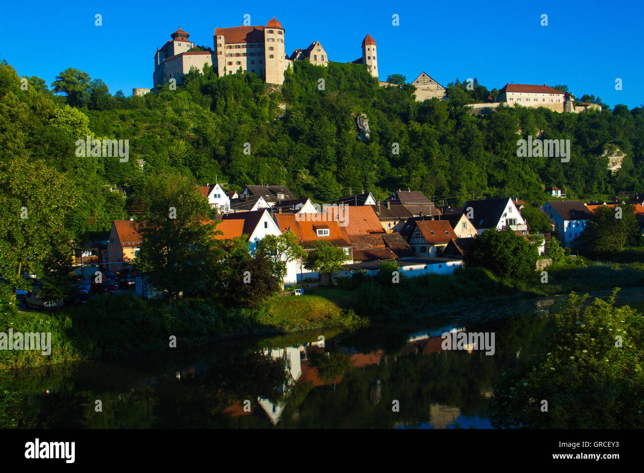 Harburger Schloss In der Morgensonne Stockfotografie - Alamy