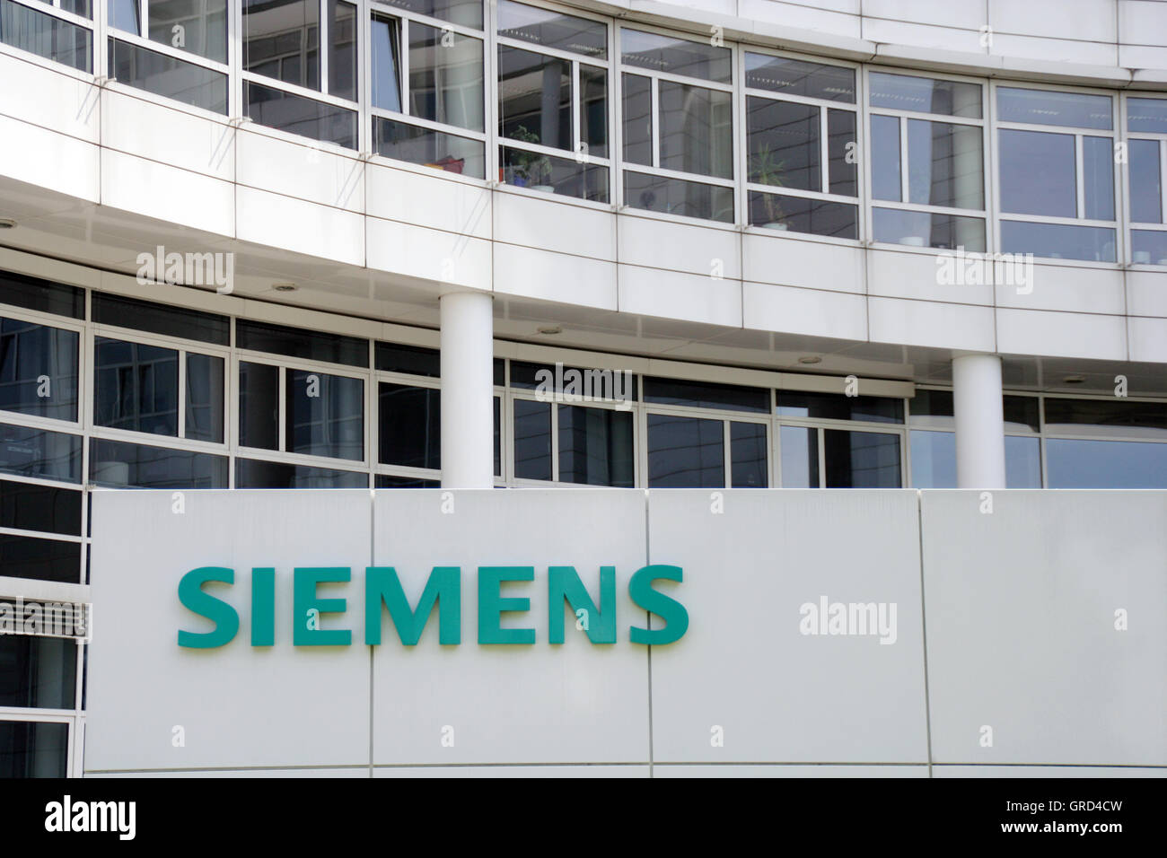 Sie technologie logo -Fotos und -Bildmaterial in hoher Auflösung – Alamy