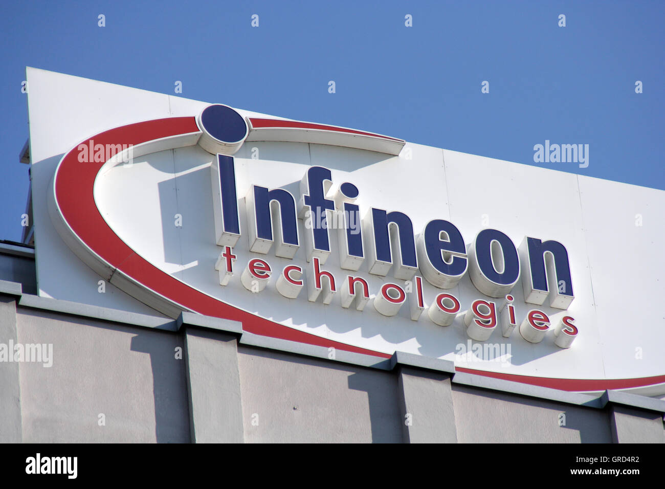 Infineon logo -Fotos und -Bildmaterial in hoher Auflösung – Alamy