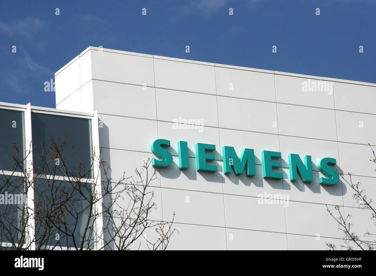 Siemens logo -Fotos und -Bildmaterial in hoher Auflösung – Alamy