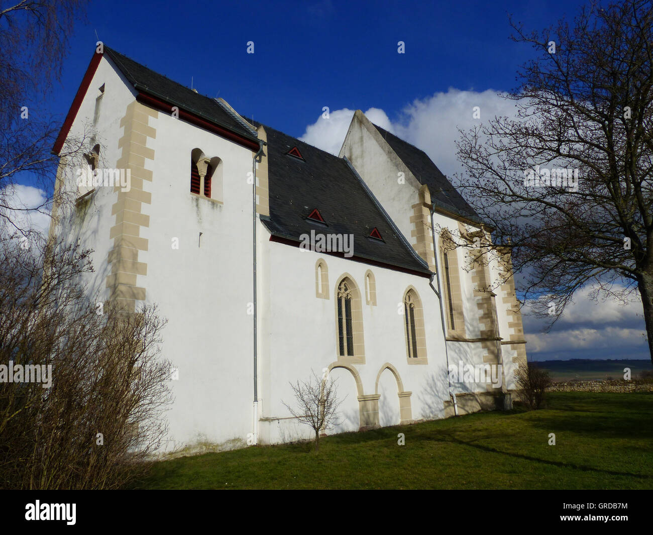 Kirchen aus dem 12 jahrhundert -Fotos und -Bildmaterial in hoher Auflösung – Alamy
