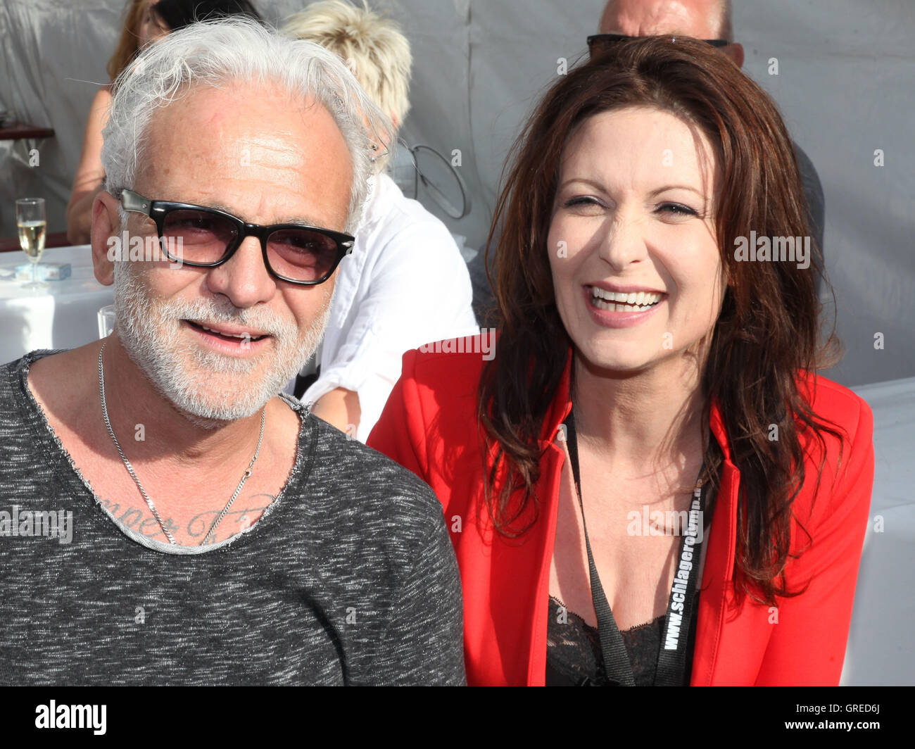 Sänger Nino De Angelo und Sängerin Allessa Stockfotografie - Alamy Sänger Nino De Angelo und Sängerin Allessa Stockfotografie - Alamy