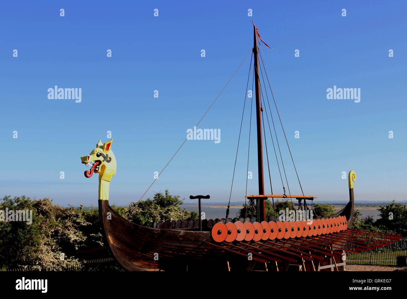 Oar boat viking -Fotos und -Bildmaterial in hoher Auflösung – Alamy
