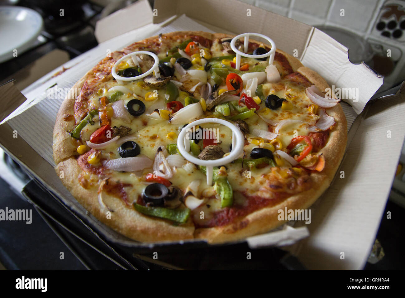Knoblauch-Brot und Pizza von Pizza Hut Stockfotografie - Alamy
