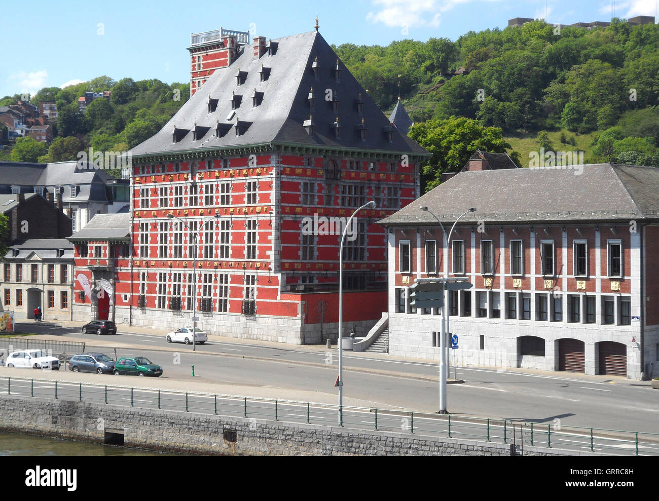 Das GRAND CURTIUS MUSEUM, eine atemberaubende und einzigartige ...