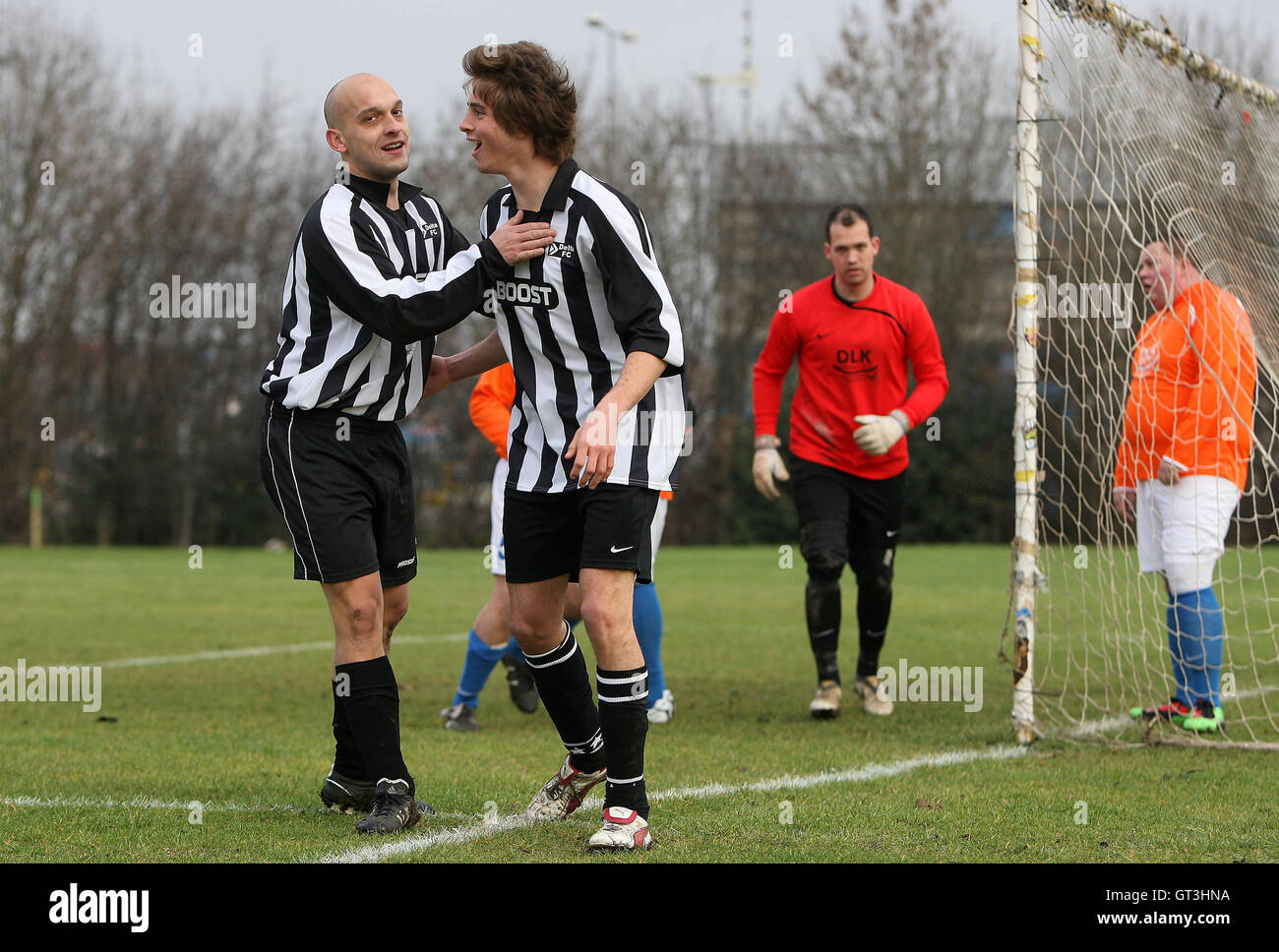 Delta ihre erste Tor und feiern - Adam & Eve (Orange) Vs Delta ...