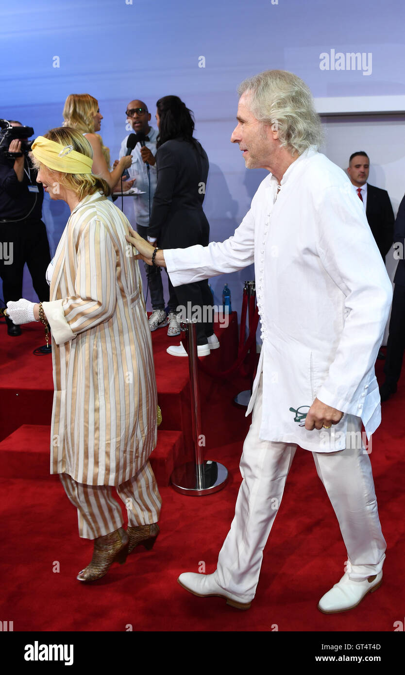 Thea and thomas gottschalk -Fotos und -Bildmaterial in hoher Auflösung - Seite 2 - Alamy