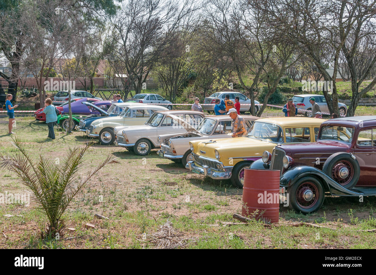Oldtimer auf dem Display im Modenso Park in Bloemfontein ...