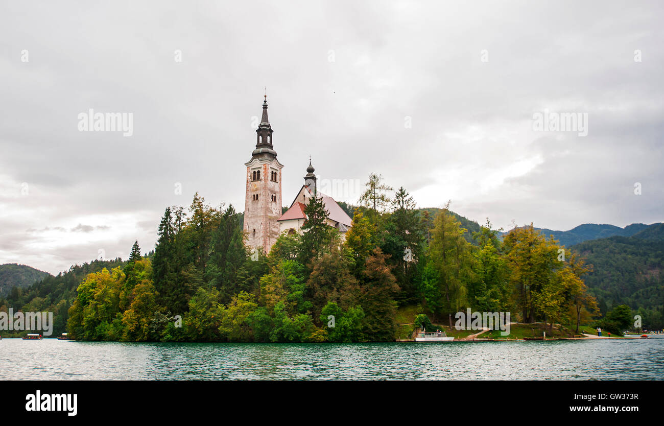 Slovenia bled lake bled pletna -Fotos und -Bildmaterial in hoher ...