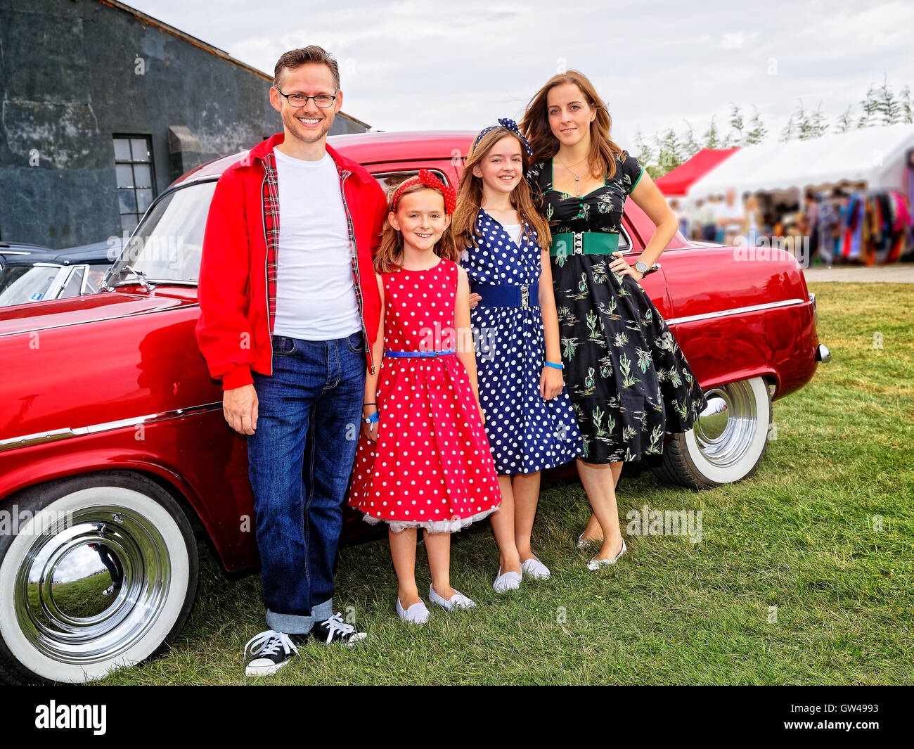Ein Festival statt Familie neu die Mode und das Aussehen von 1950 bis ...